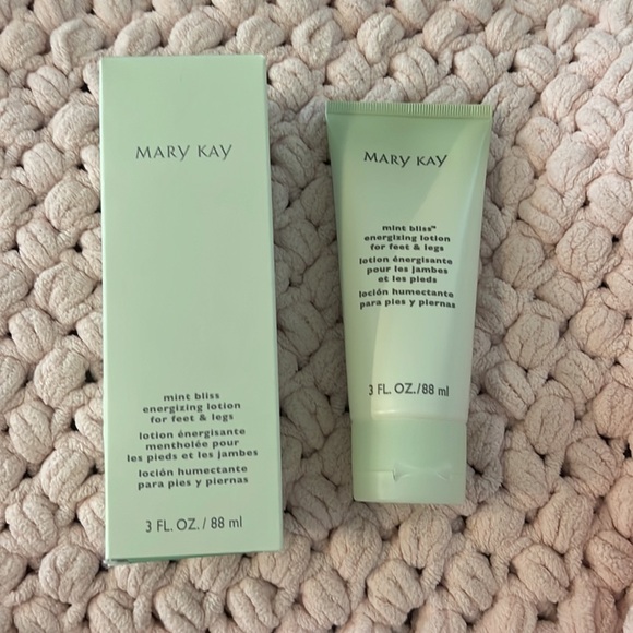 Mary Kay | Bath & Body | Mint Bliss Energizing Lotion For Feet Legs New ...